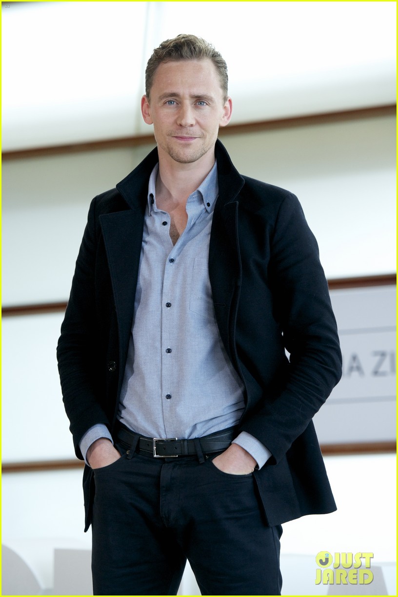 Tom Hiddleston Talks Baring It All for New Film 'Crimson Peak'!: Photo ...