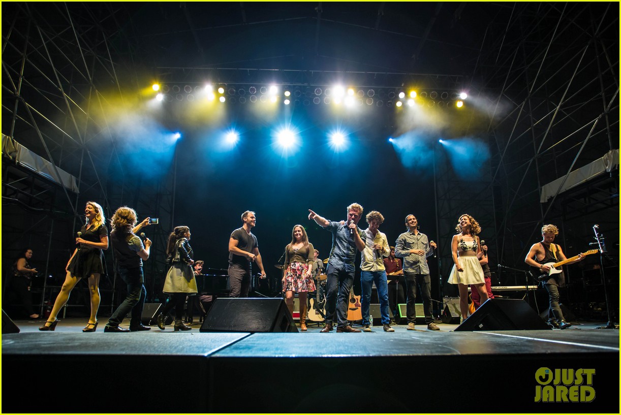 Aaron Tveit & Darren Criss Sing Show Tunes at Elsie Fest!: Photo ...