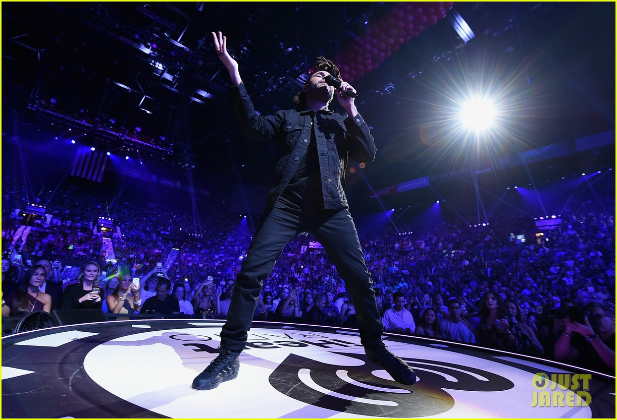 The Weeknd & Big Sean Bring the House Down at iHeartRadio Music ...