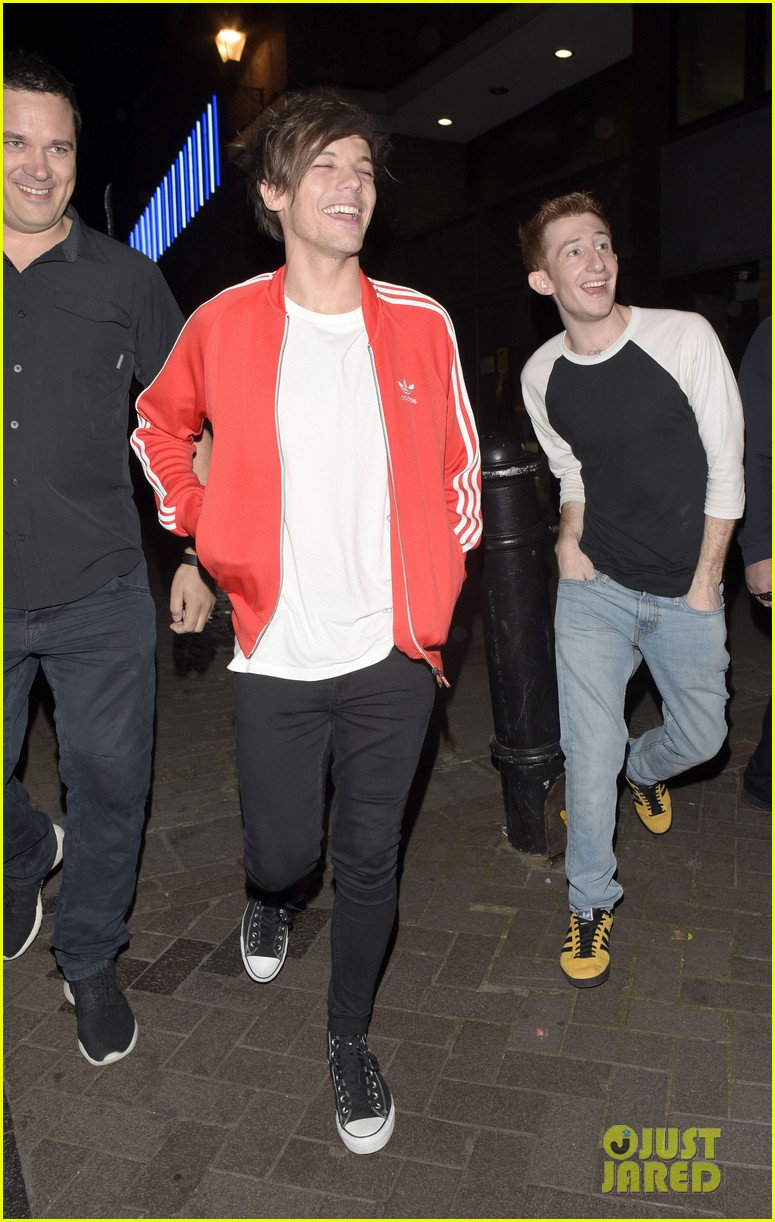 Niall Horan Calls Out Paparazzi For Being Rude To One Direction Fans ...