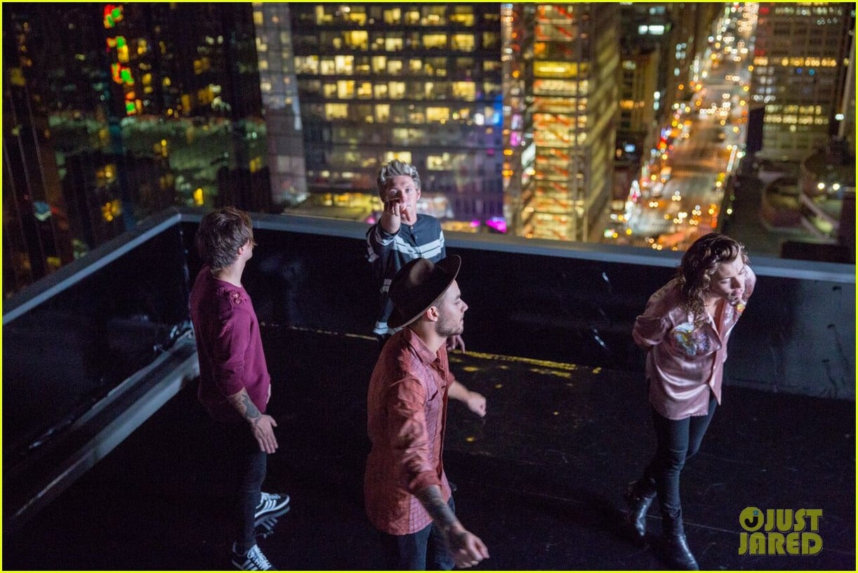 One Direction: 'Perfect' Music Video - WATCH NOW!: Photo 3487376 ...