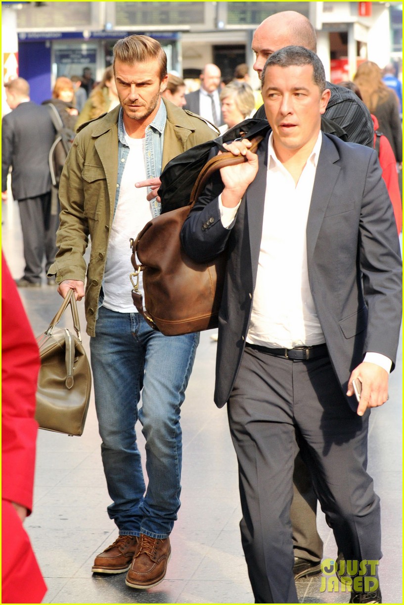 Victoria Beckham Slams David Beckham Divorce Rumors: Photo 3478292 ...