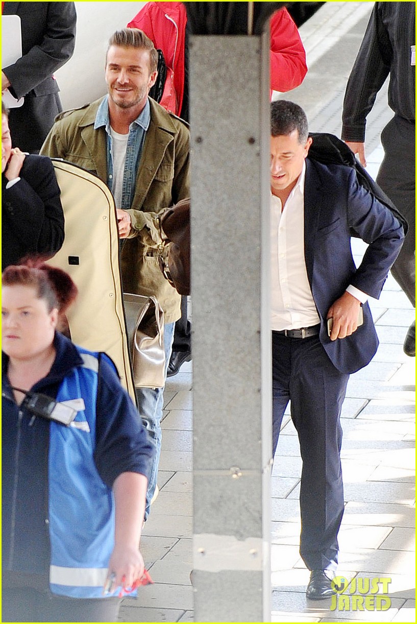 Victoria Beckham Slams David Beckham Divorce Rumors: Photo 3478308 ...