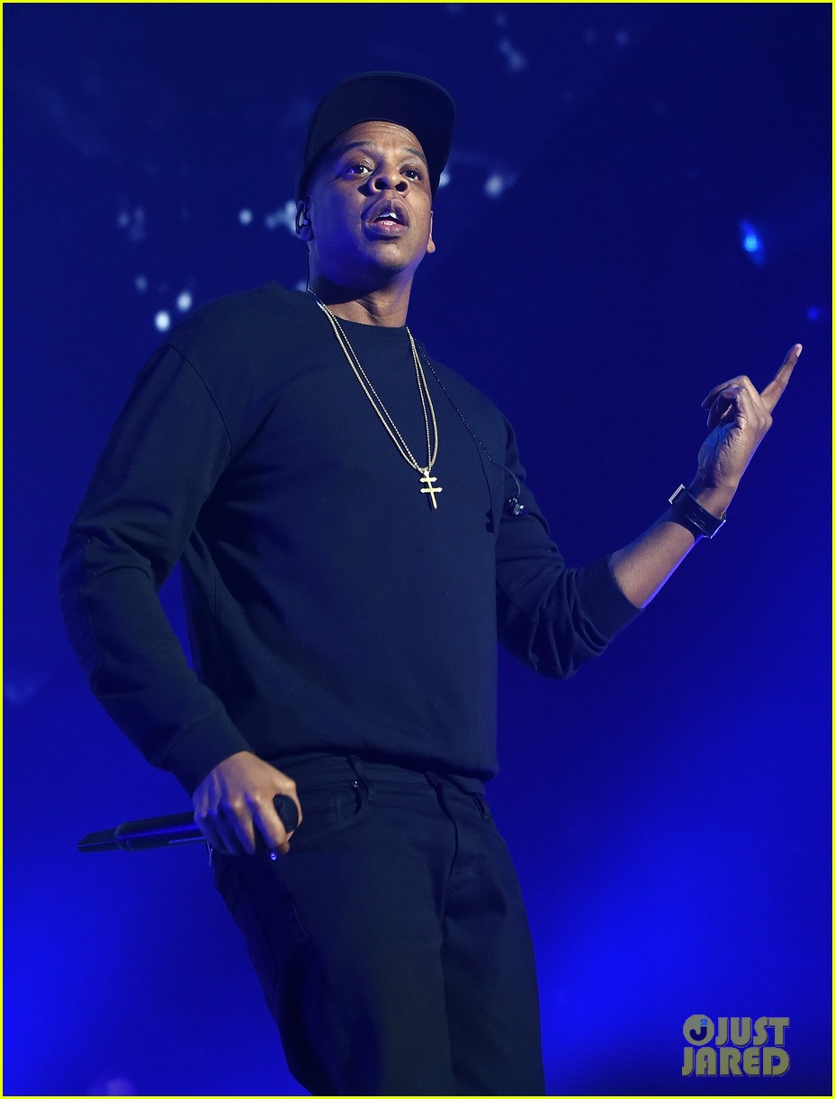 Beyonce & Nicki Minaj Perform 'Feeling Myself' Live! (Video): Photo ...