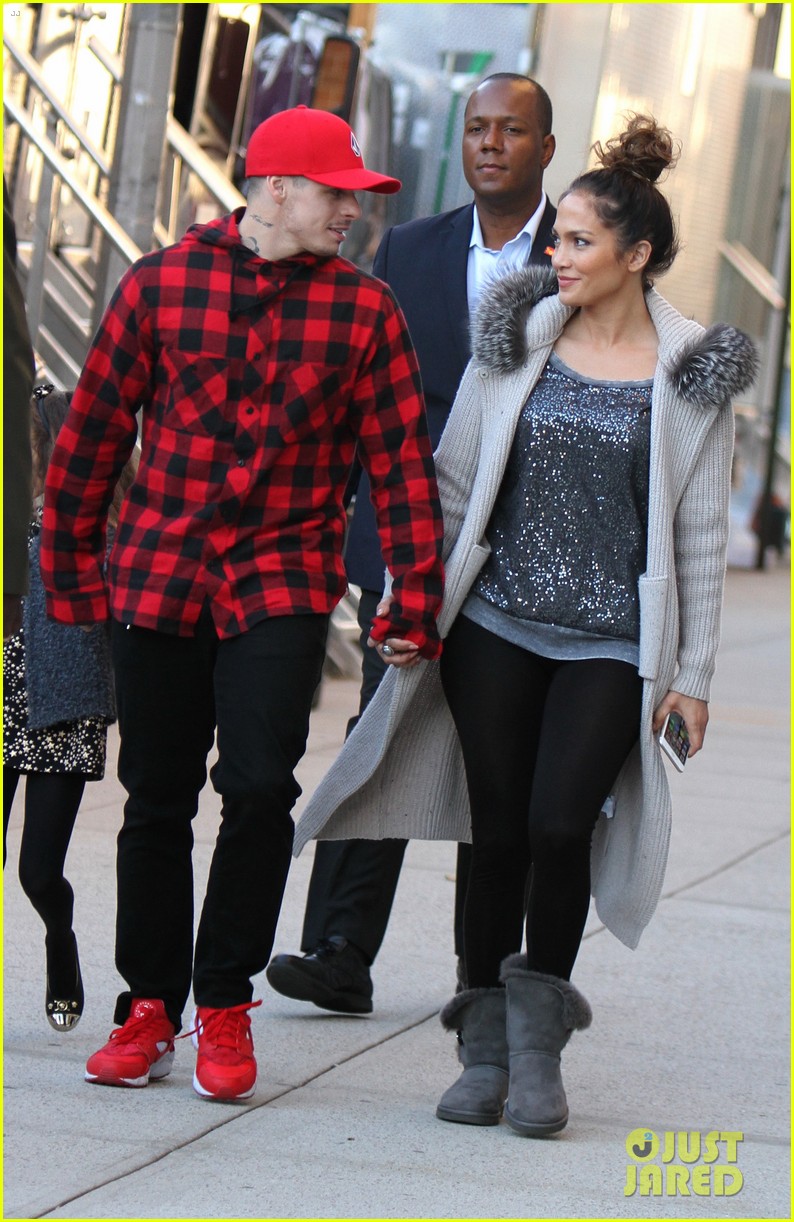 Casper Smart Visits Jennifer Lopez on 'Shades of Blue' Set: Photo ...