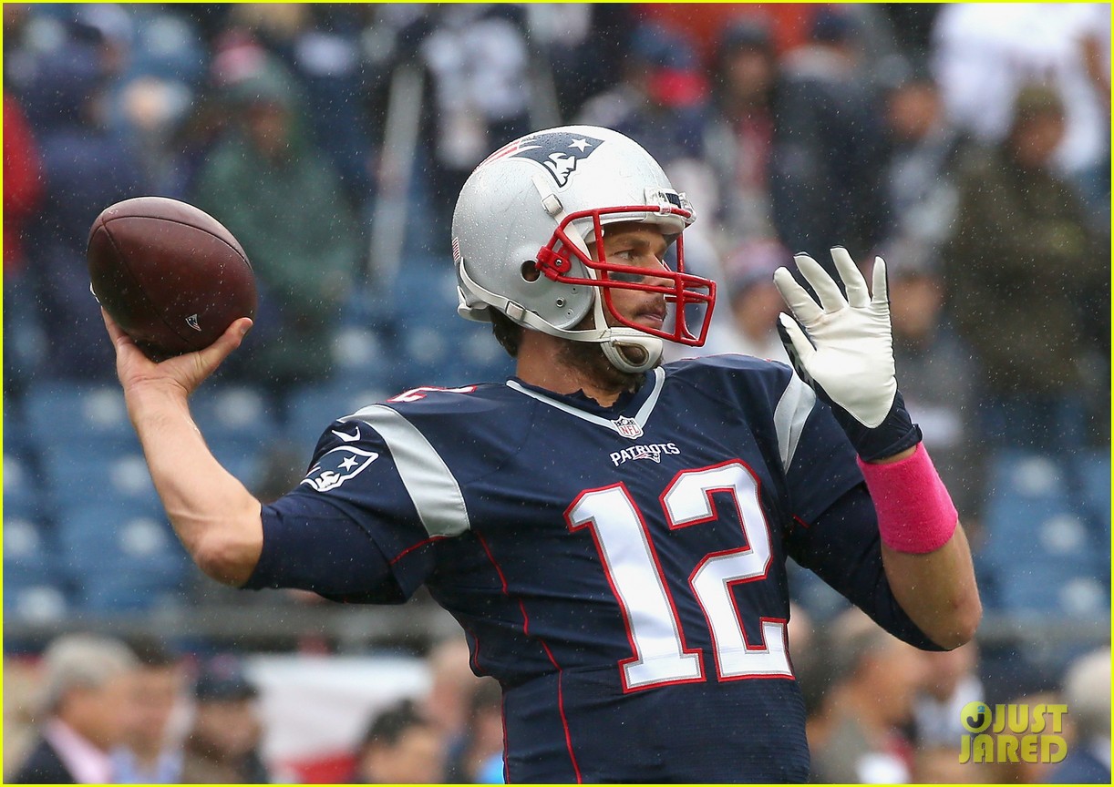 Gisele Bundchen & Son Benjamin Cheer on Tom Brady & the Patriots ...