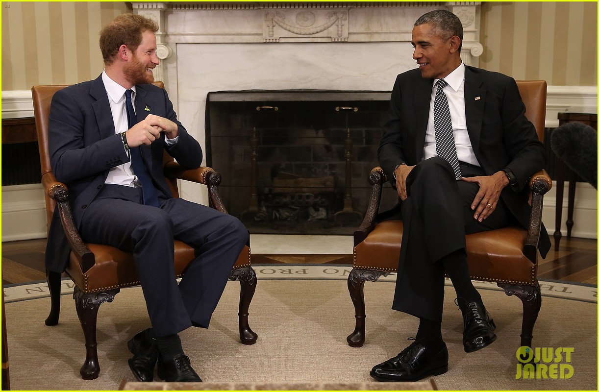 Prince Harry Meets With President Obama in the Oval Office: Photo ...