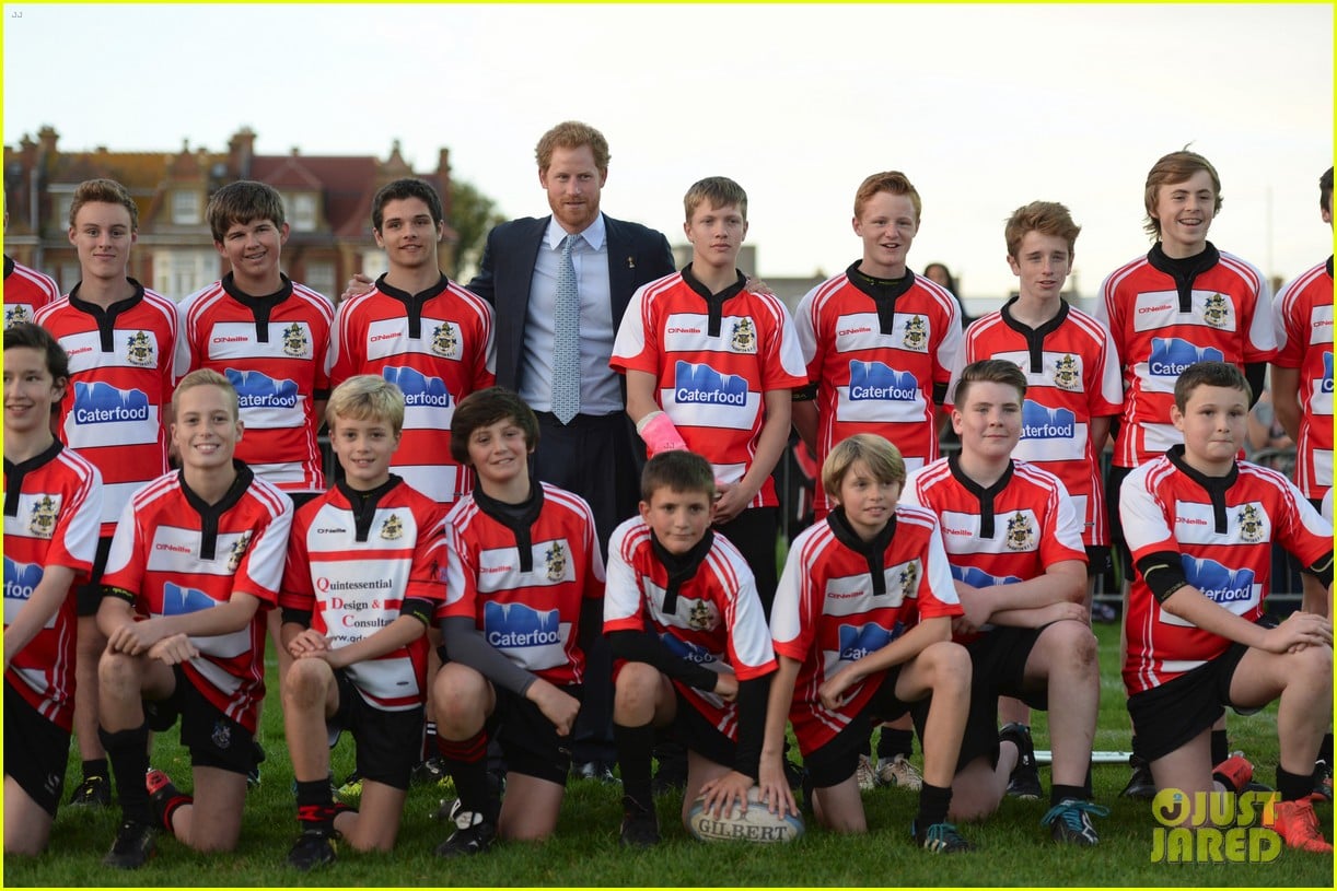 Prince Harry Presents Paignton Rugby Club With an Award: Photo 3479111 ...