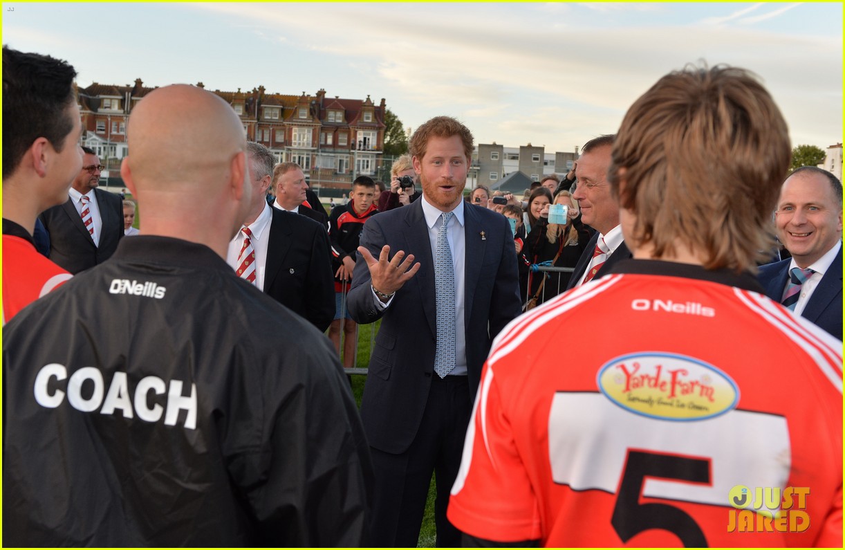 Prince Harry Presents Paignton Rugby Club With an Award: Photo 3479126 ...