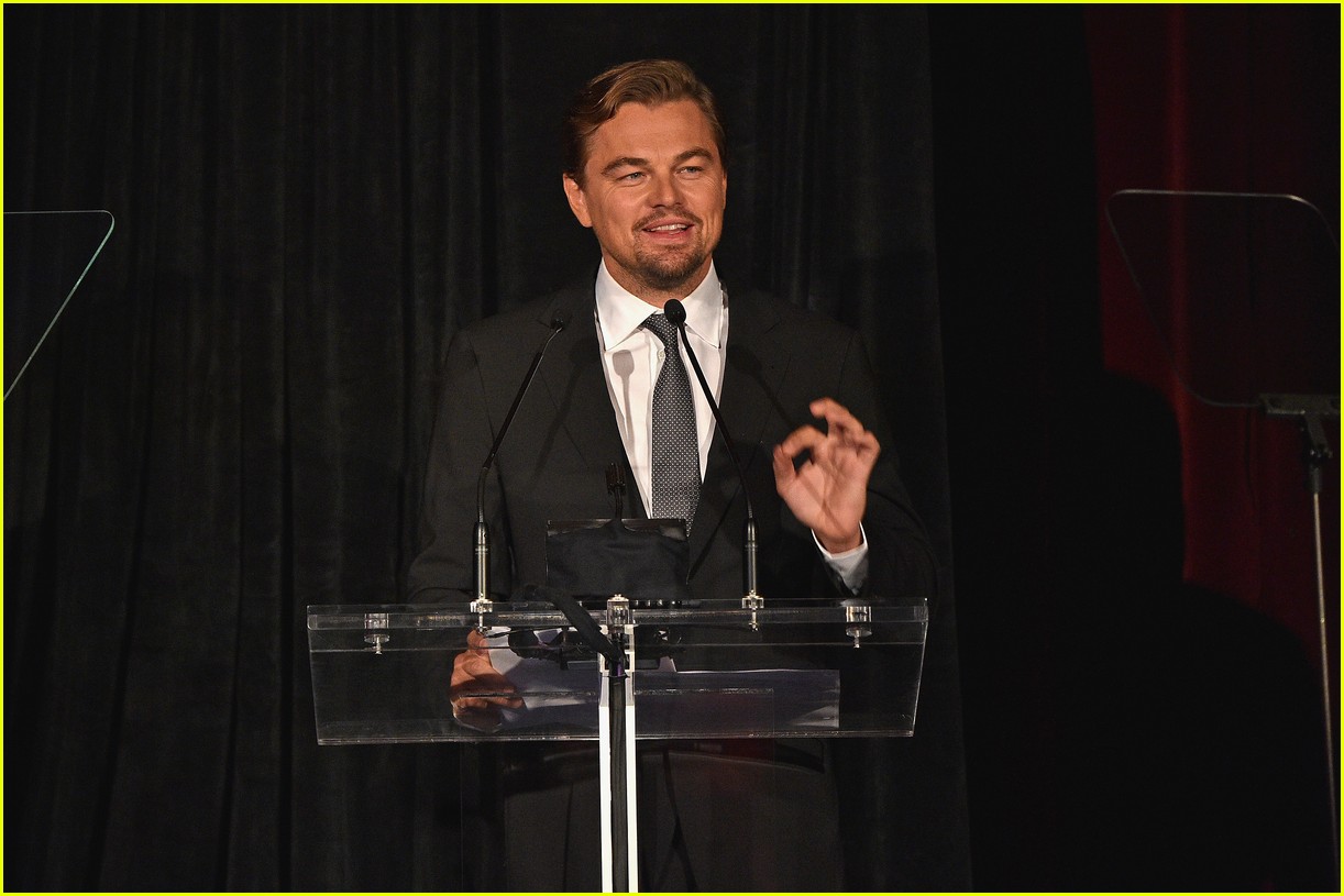 Bryce Dallas Howard Honors Dad Ron at DGA Event!: Photo 3484297 | Alan ...