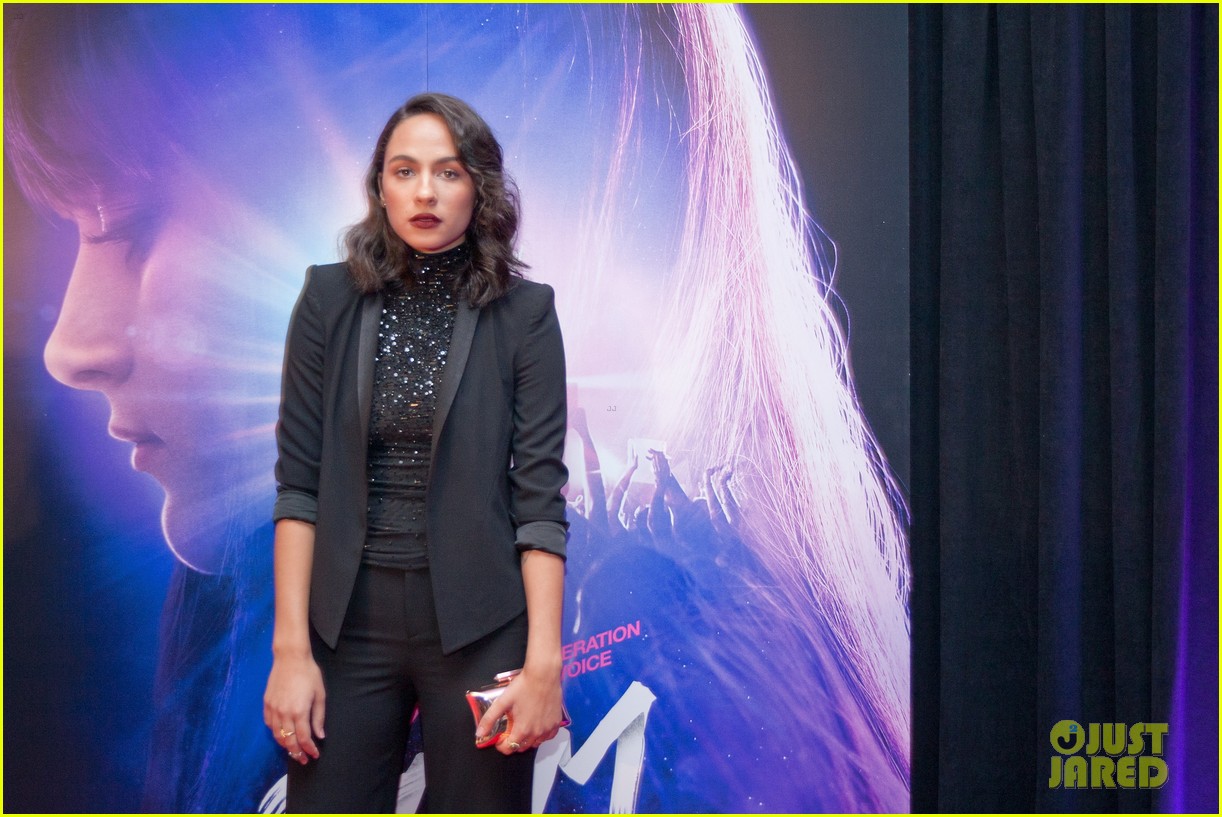 'Jem & The Holograms' Cast Hosts Special Screening In Rhode Island ...