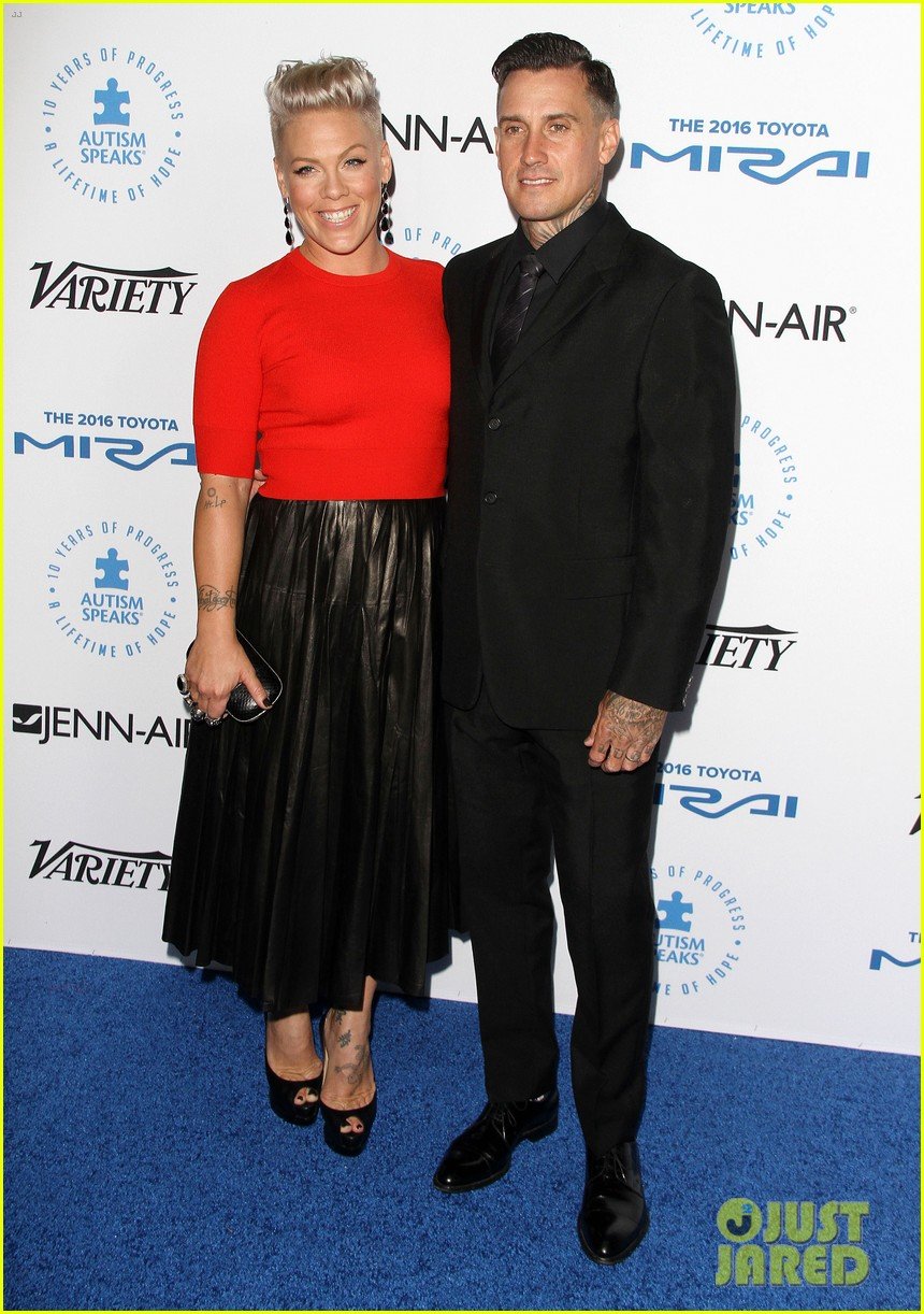 Pink & Husband Carey Hart Are a Picture Perfect Couple at Autism Speaks ...