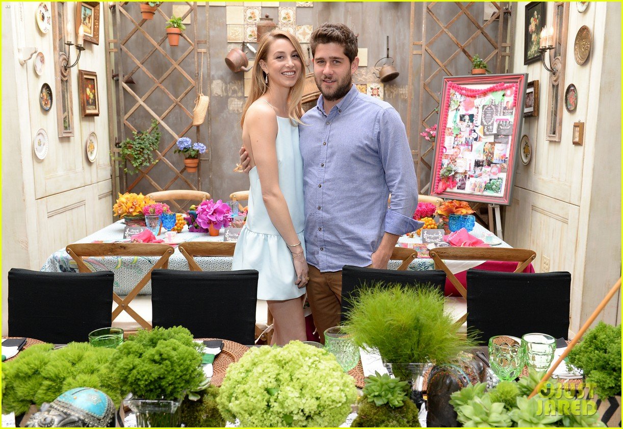 The Hills' Whitney Port Dresses in White at Her Bridal Shower: Photo ...