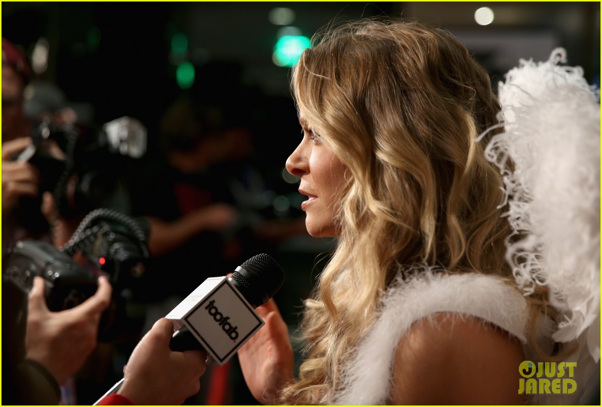 LeAnn Rimes Is One Angelic Angel for Halloween!: Photo 3495251 | LeAnn ...