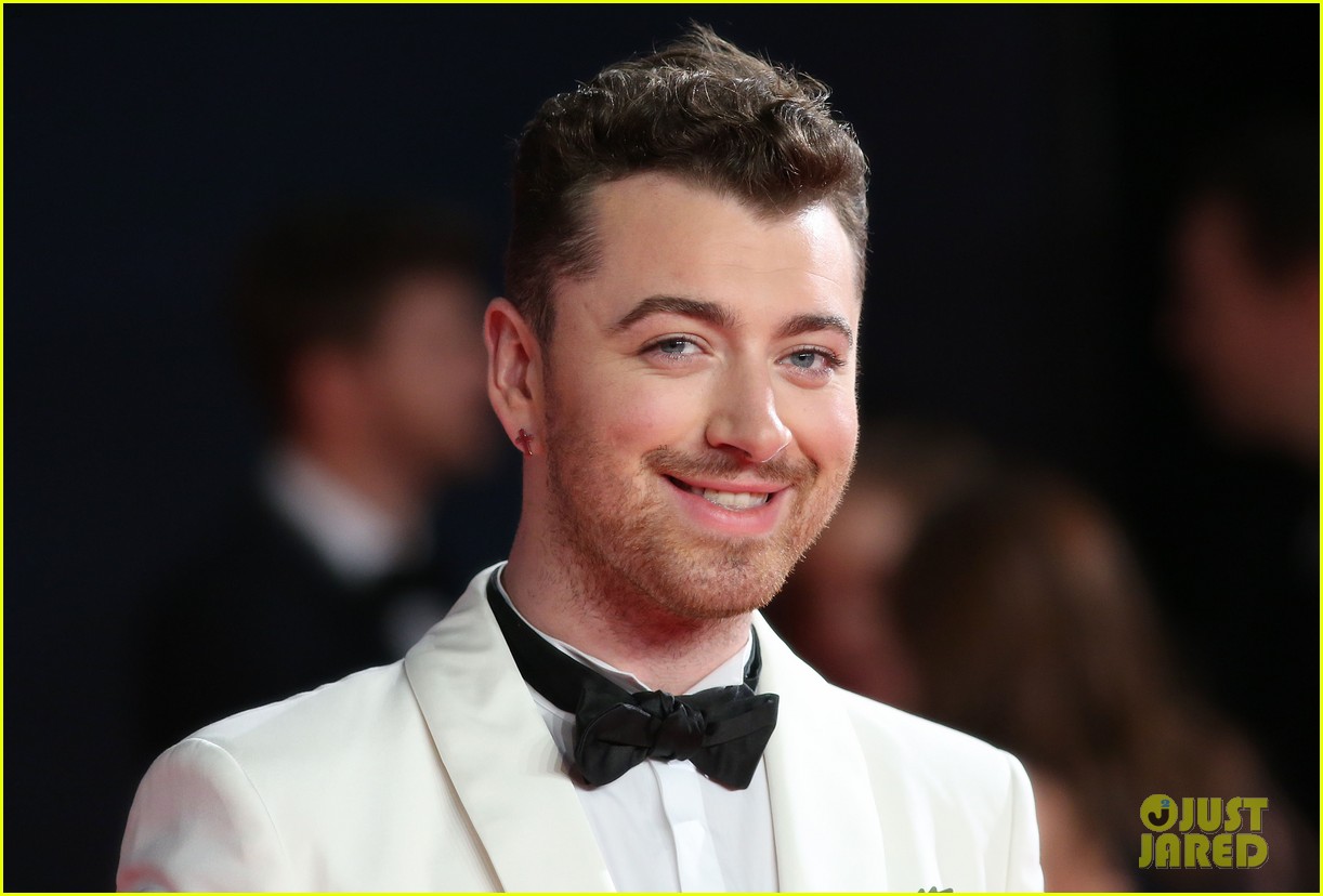 Sam Smith Says His James Bond Song is 'Horrible to Sing': Photo 3491871 ...