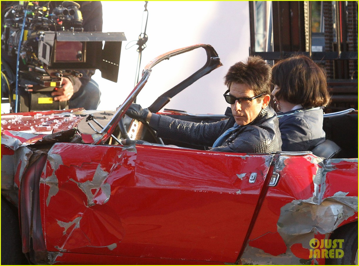 Ben Stiller Films a Car Crash Scene for 'Zoolander 2' in NYC: Photo ...