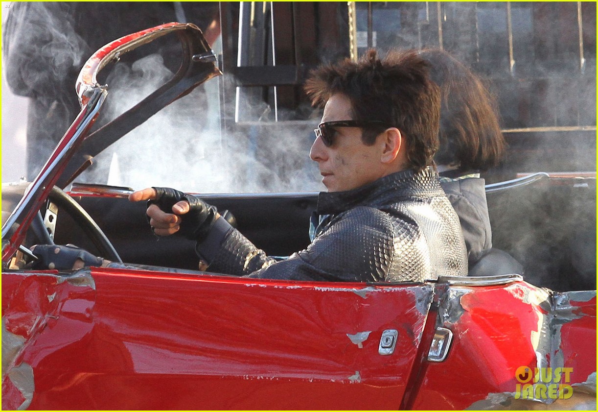 Ben Stiller Films a Car Crash Scene for 'Zoolander 2' in NYC: Photo ...