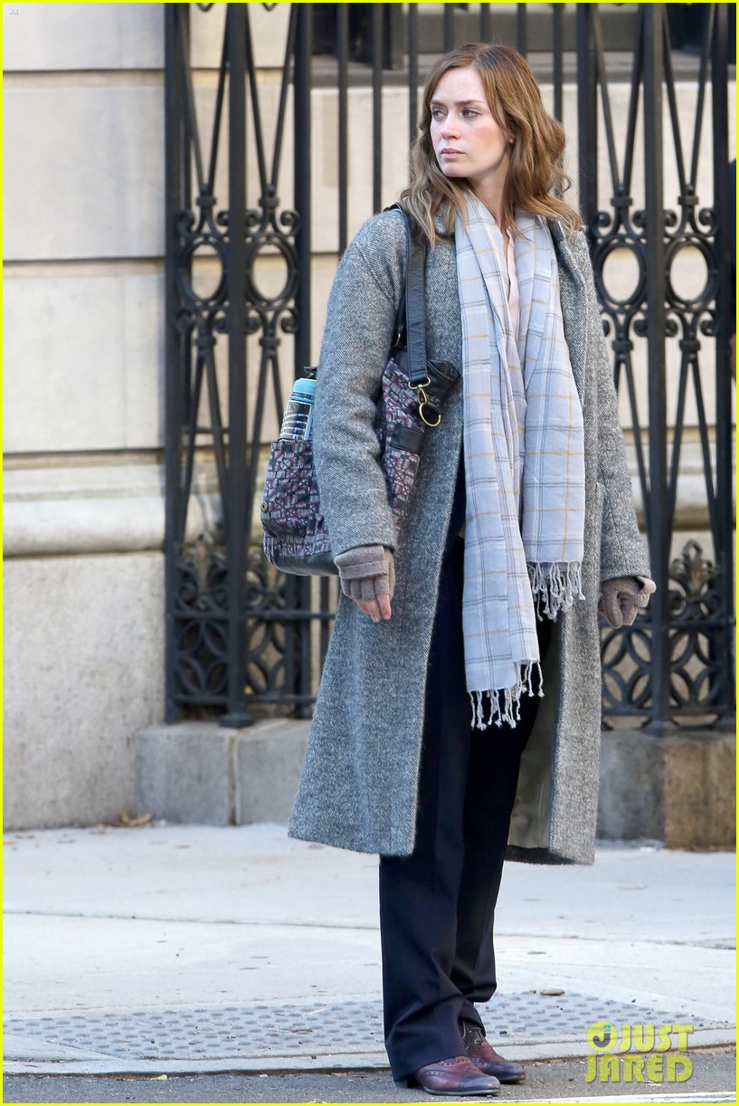 Emily Blunt Seen Filming 'Girl on the Train' - First On Set Photos ...