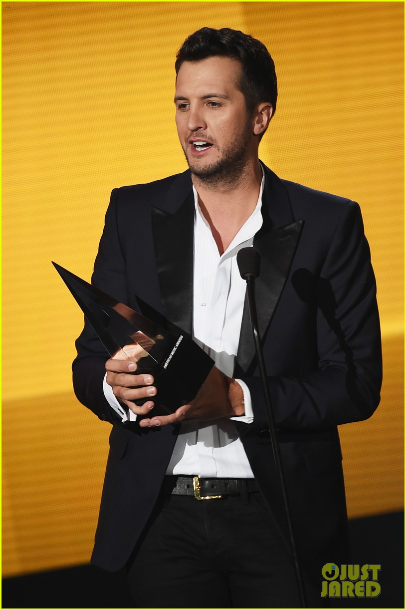 Luke Bryan & Sam Hunt Represent Country at AMAs 2015!: Photo 3514907 ...