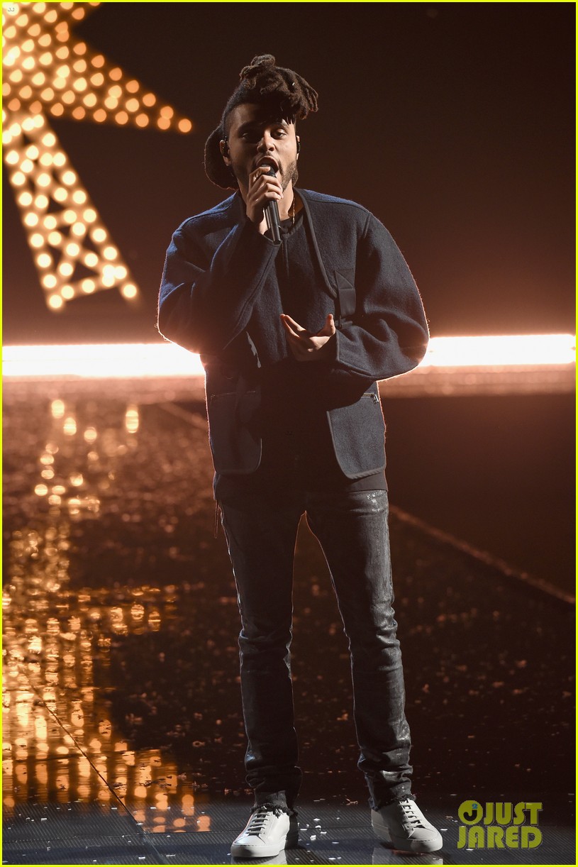 Ellie Goulding & The Weeknd Perform for Victoria's Secret!: Photo ...