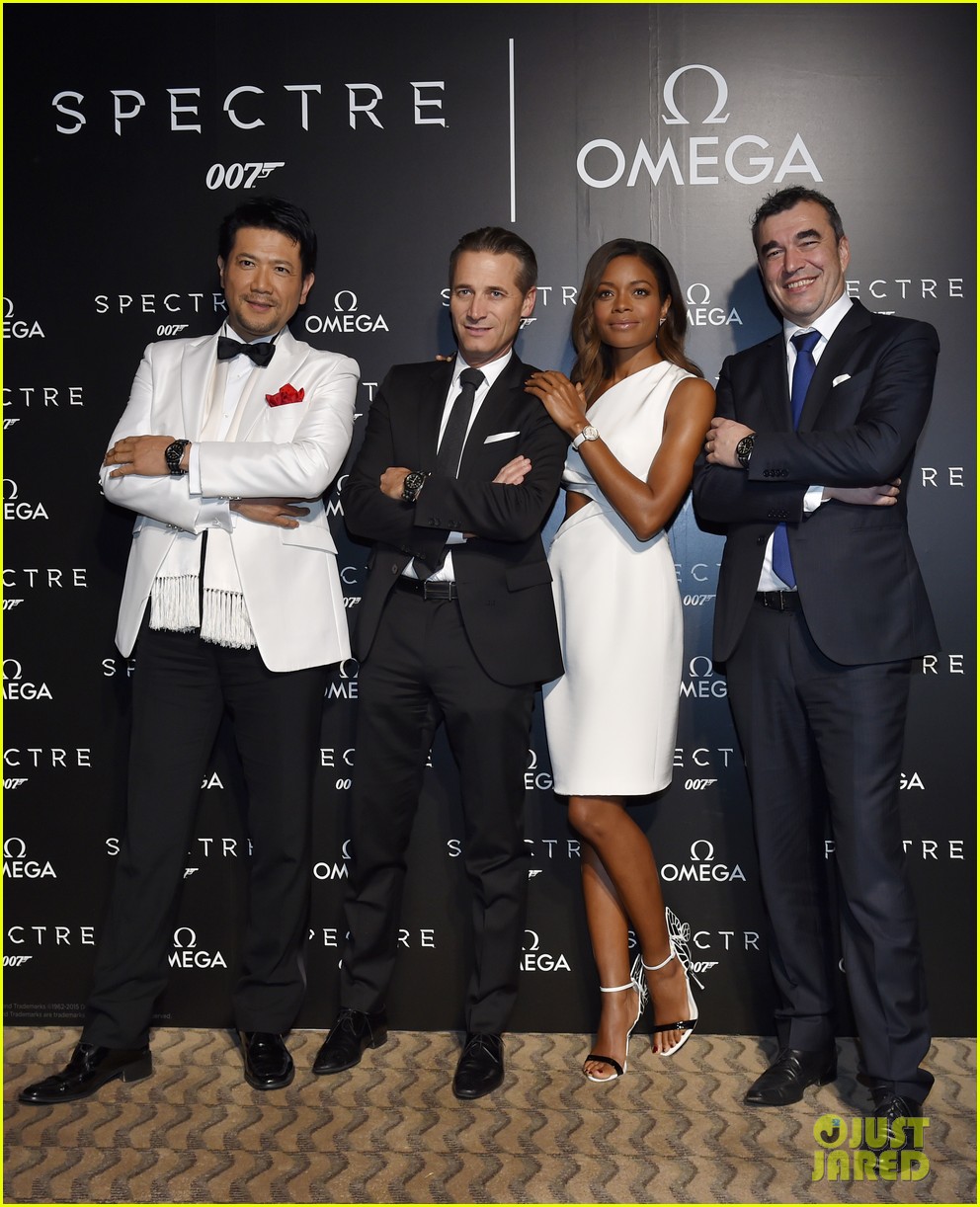 Naomie Harris Is 'Spectre' Fashion Queen In Tokyo!: Photo 3518985 ...
