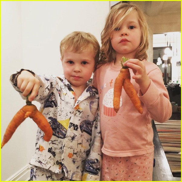 Neil Patrick Harris & His Fam Adorably Celebrate Thanksgiving: Photo ...