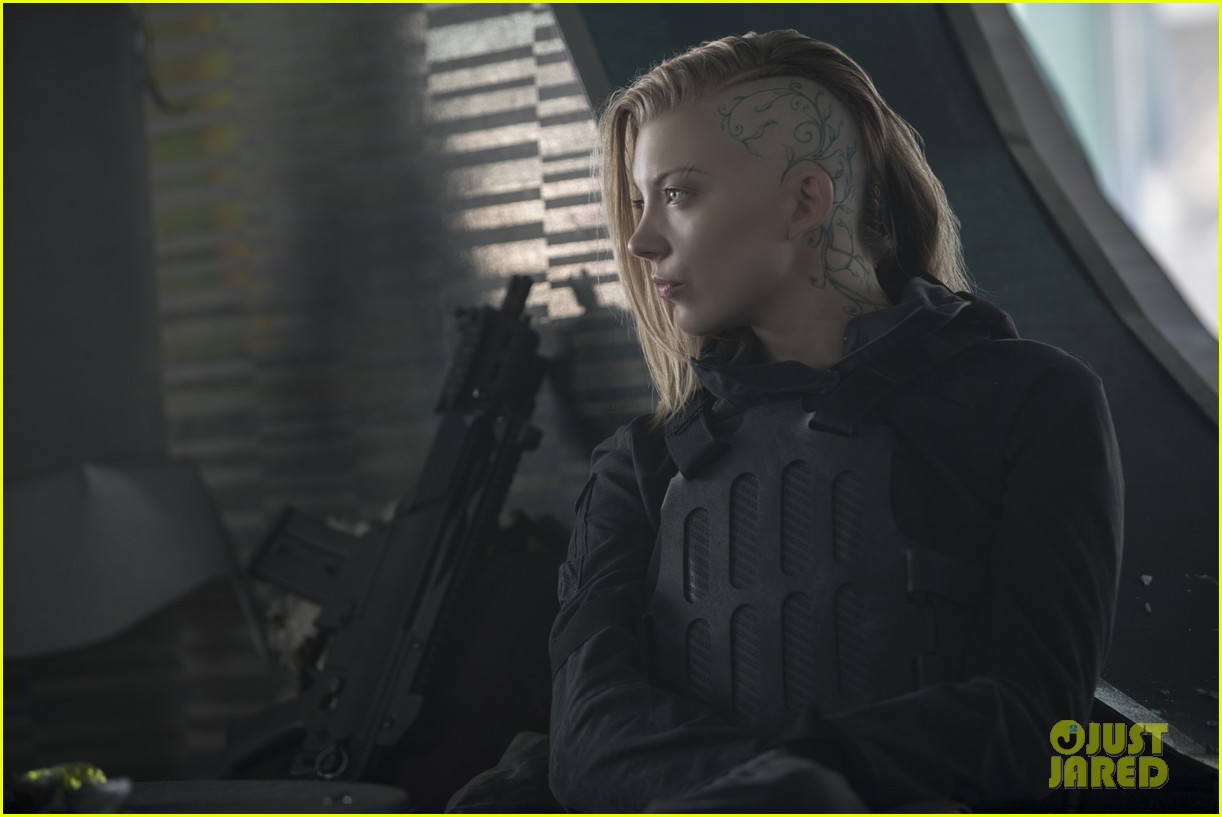 Watch Two New 'The Hunger Games: Mockingjay Part 2' TV Spots, Plus New ...