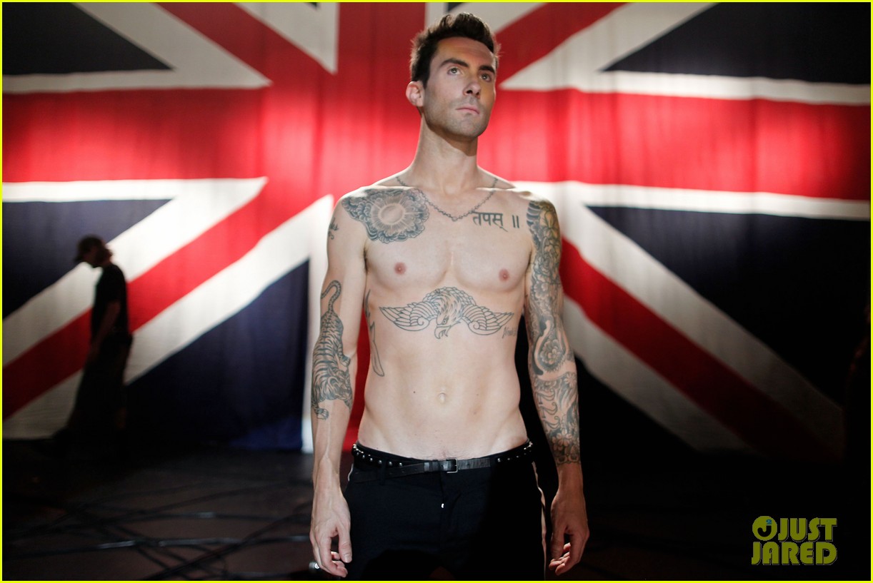 Adam Levine Debuts Giant New Back Tattoo of a Mermaid!: Photo 3509346 ...