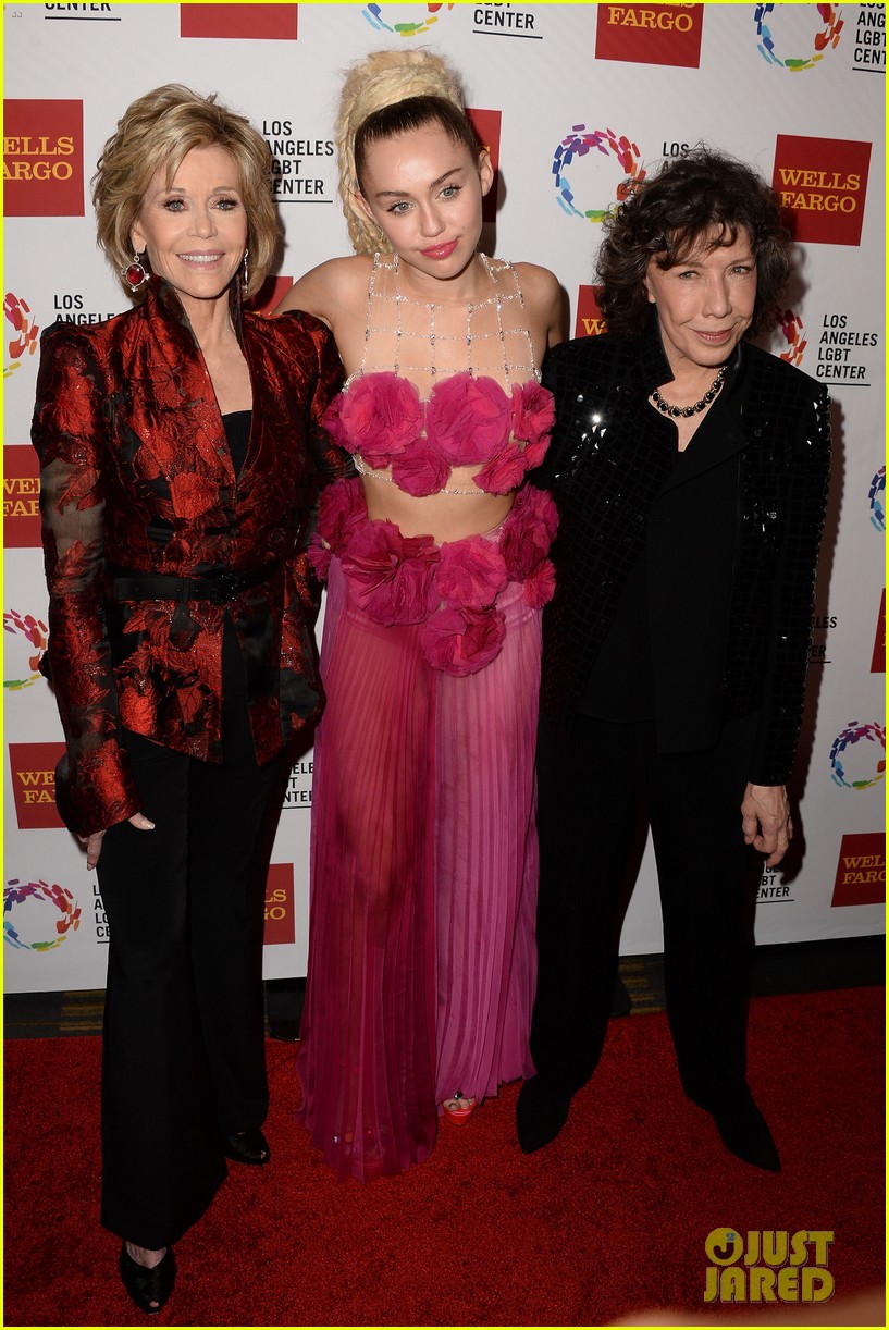 Miley Cyrus Channels a Pink Floral Mermaid at LGBT Center Vanguard ...