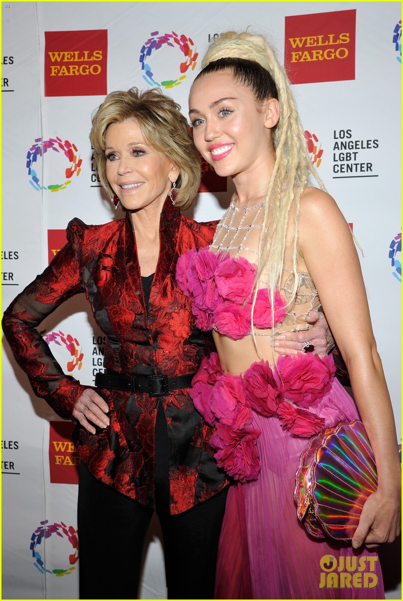 Miley Cyrus Channels a Pink Floral Mermaid at LGBT Center Vanguard ...