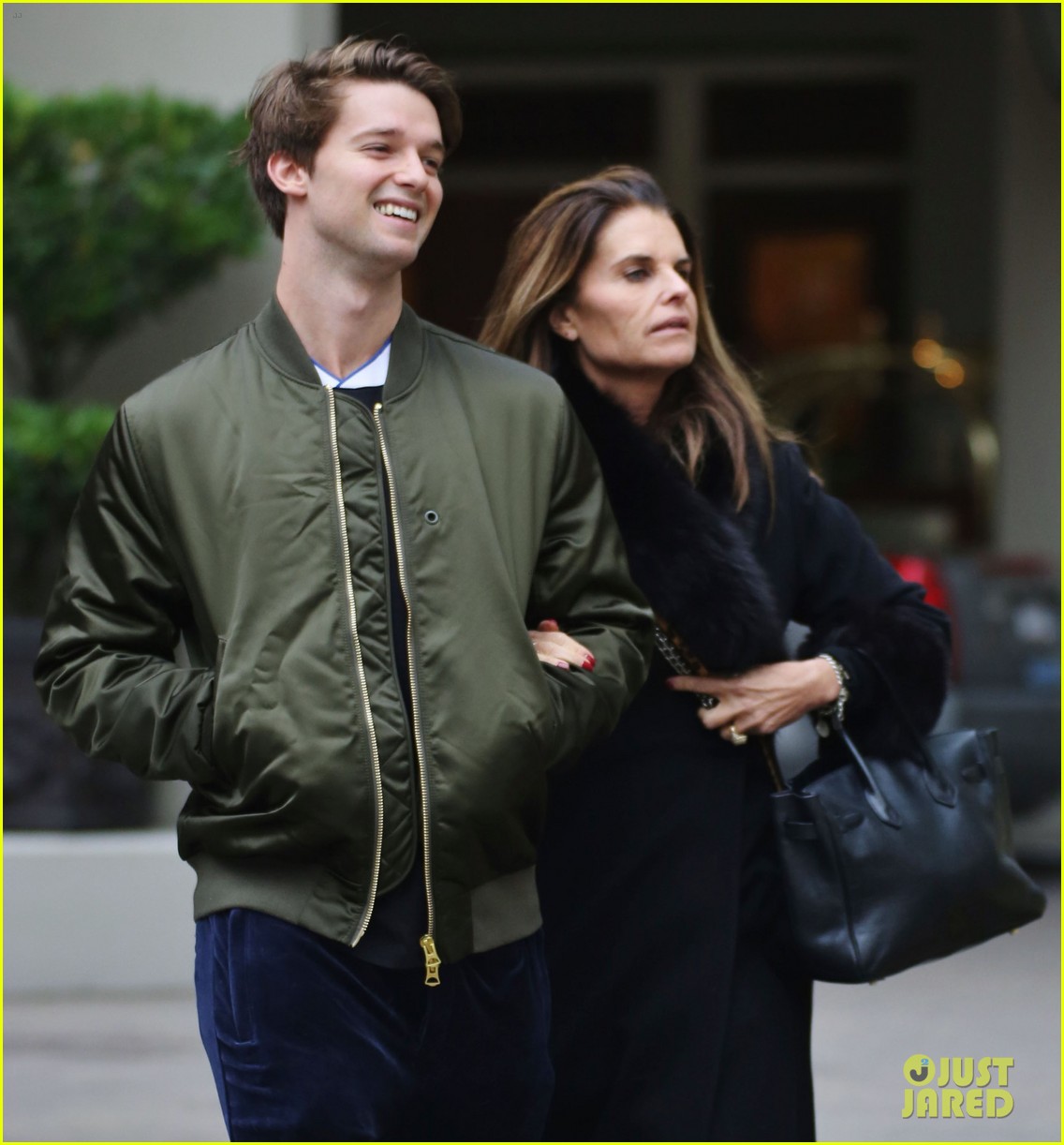 Patrick Schwarzenegger & Maria Shriver Make Deliveries Together In Los ...