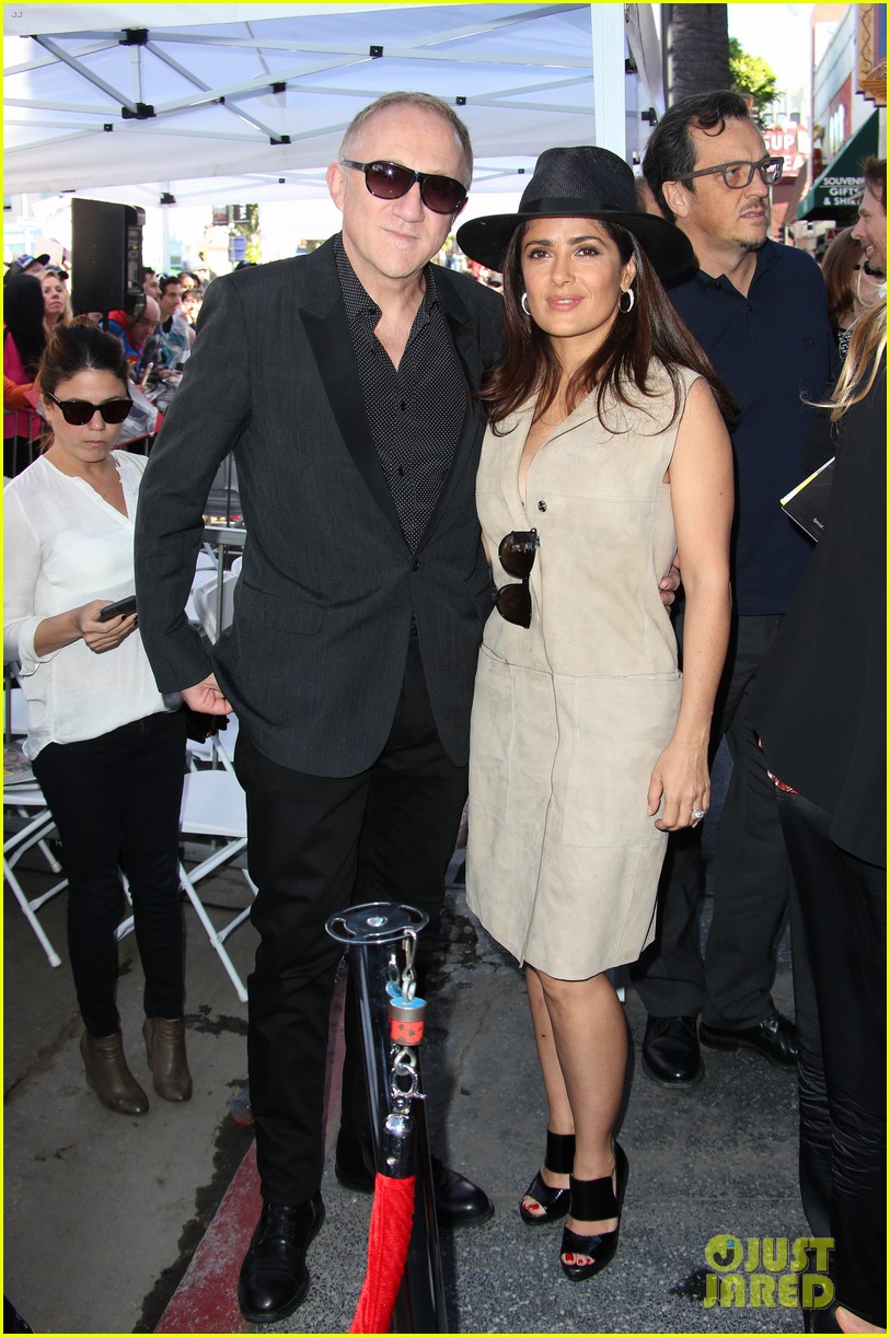 Kristen Wiig & Salma Hayek Honor Ridley Scott with Star on Hollywood ...
