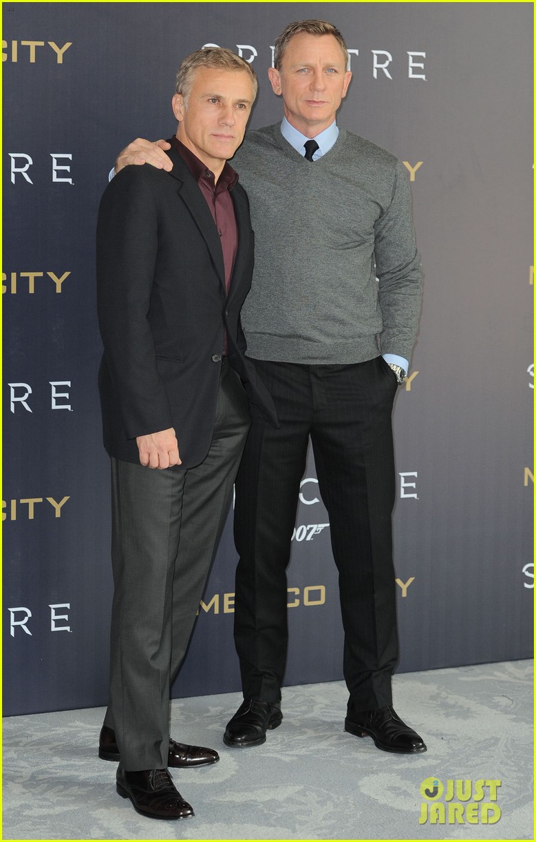 Sam Smith Joins Daniel Craig & 'Spectre' Cast At Mexico City Photo Call ...