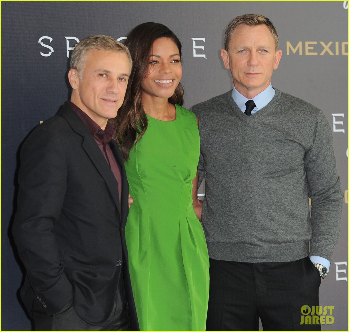 Sam Smith Joins Daniel Craig & 'Spectre' Cast At Mexico City Photo Call ...