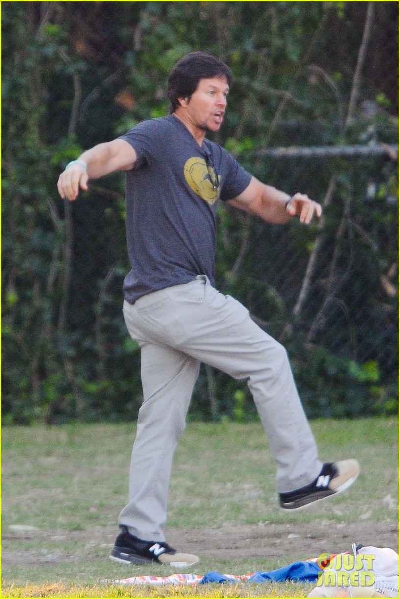 Mark Wahlberg Cheers On His Son at Soccer Game: Photo 3503942 | Mark ...