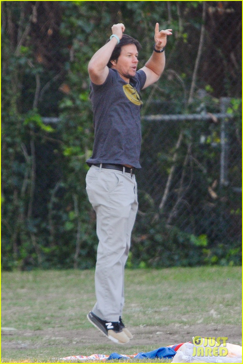 Mark Wahlberg Cheers On His Son at Soccer Game: Photo 3503944 | Mark ...