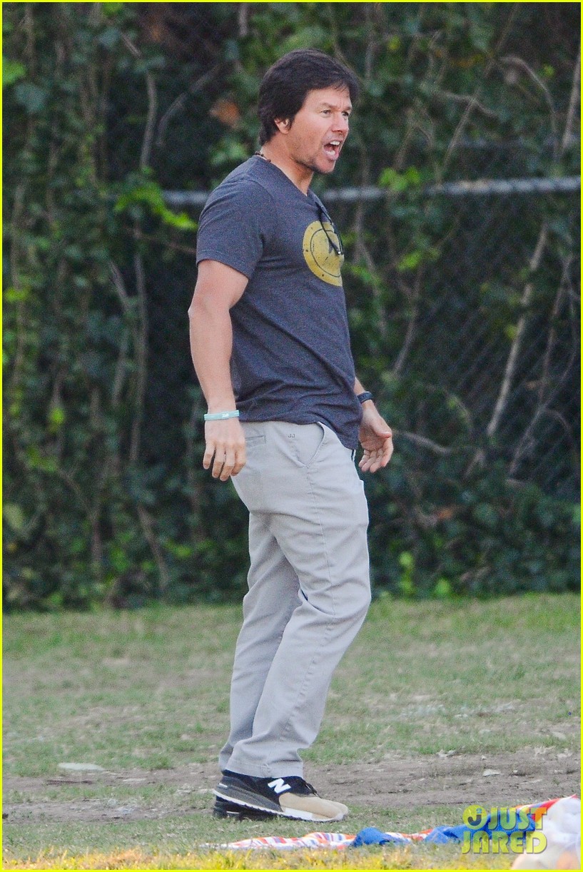 Mark Wahlberg Cheers On His Son at Soccer Game: Photo 3503950 | Mark ...