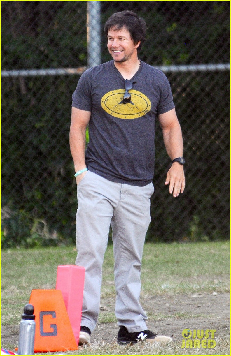 Mark Wahlberg Cheers On His Son at Soccer Game: Photo 3503955 | Mark ...