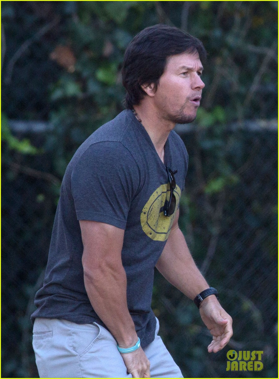 Mark Wahlberg Cheers On His Son at Soccer Game: Photo 3503958 | Mark ...