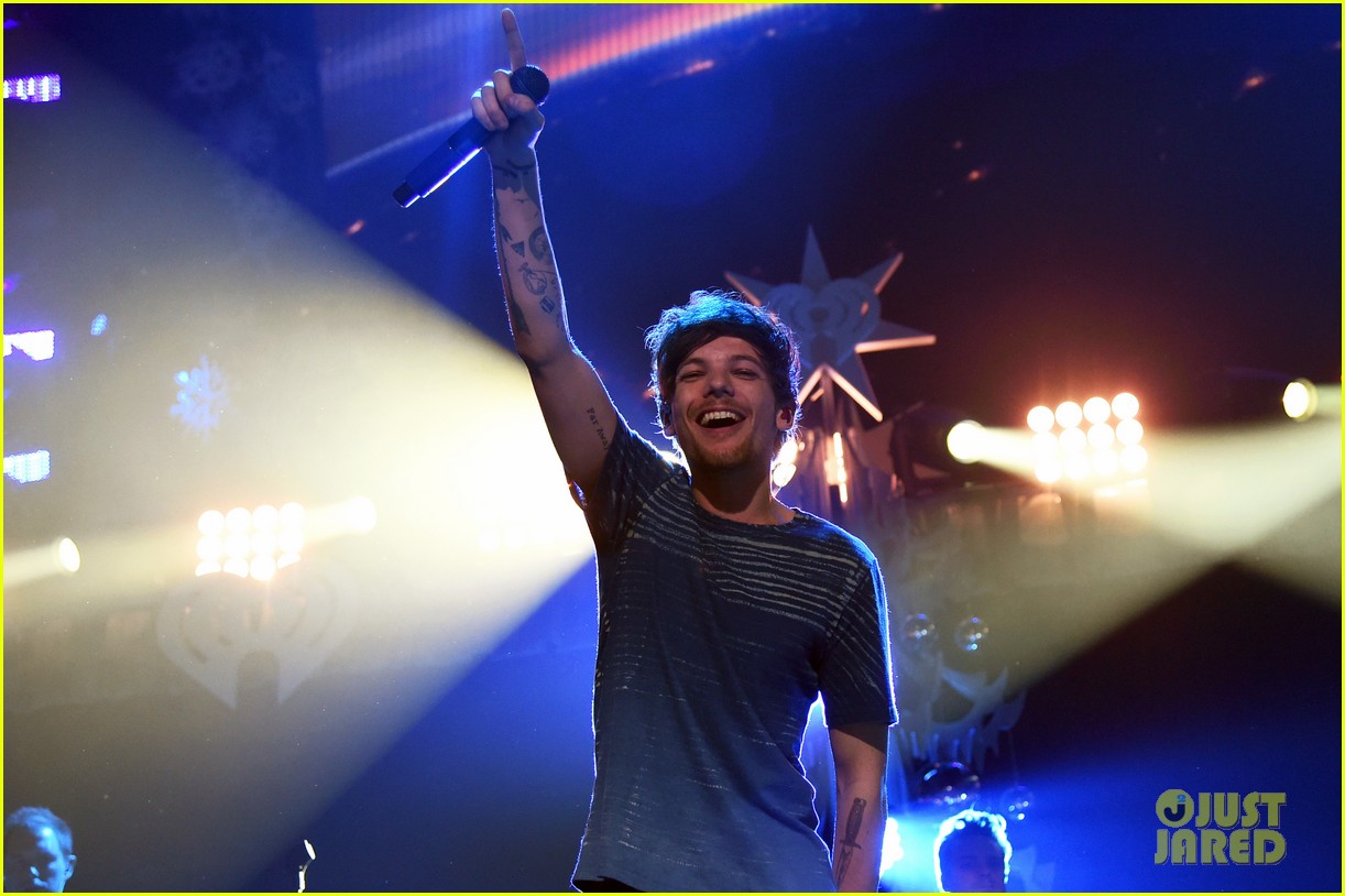 One Direction & 5 Seconds of Summer Heat Up Jingle Ball LA 2015: Photo ...