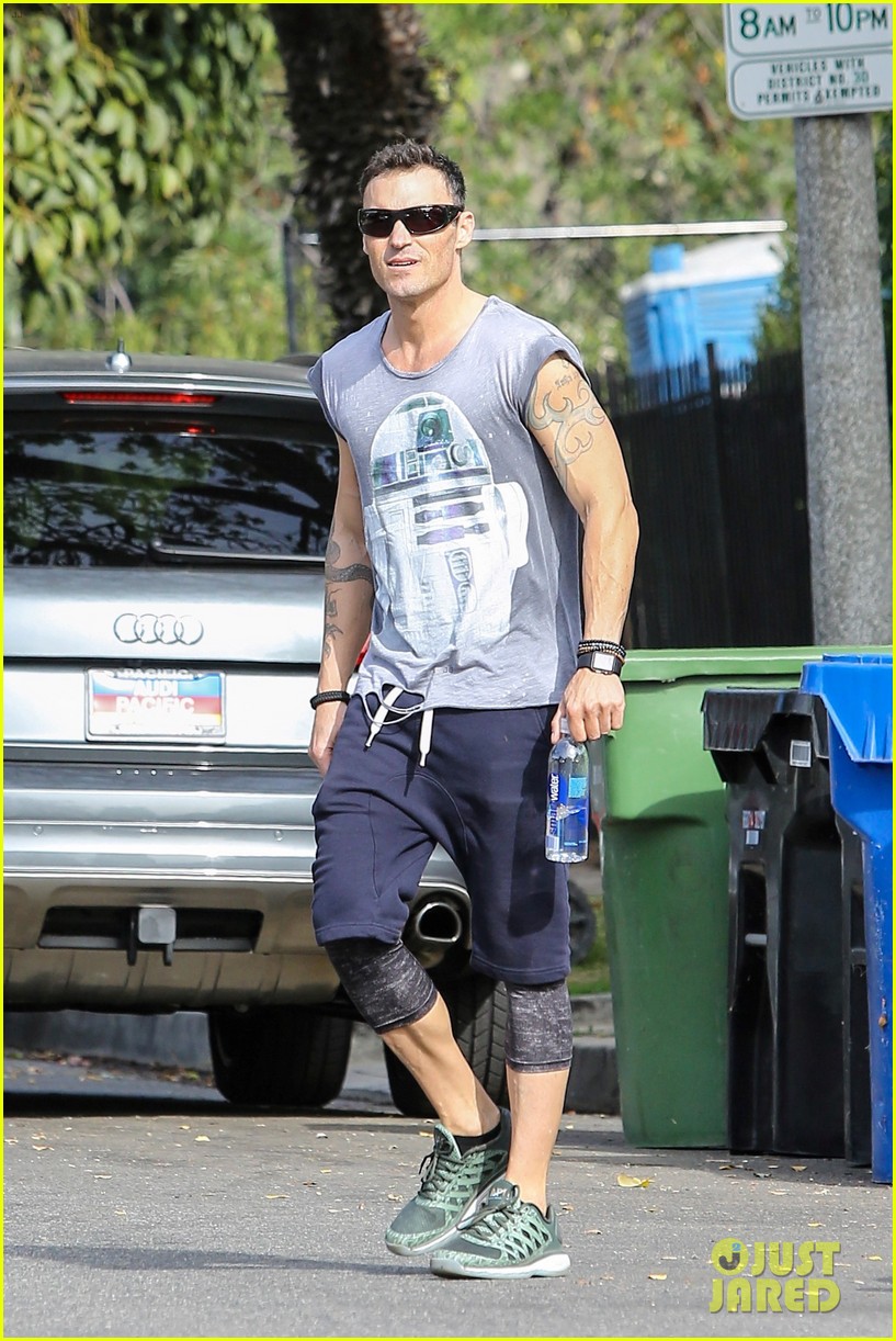 Brian Austin Green Is Looking Very Buff These Days!: Photo 3523361 ...