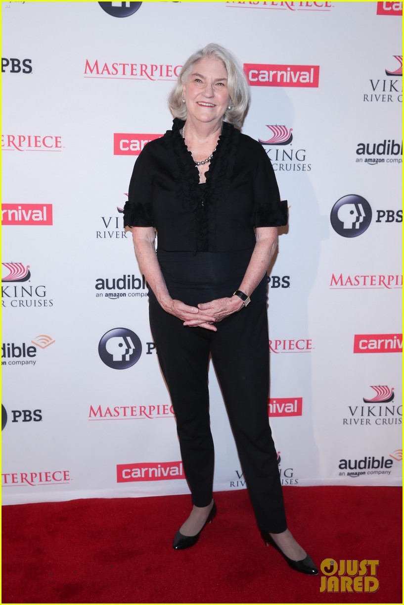 Michelle Dockery, Elizabeth McGovern, & 'Downton Abbey' Cast Premiere ...