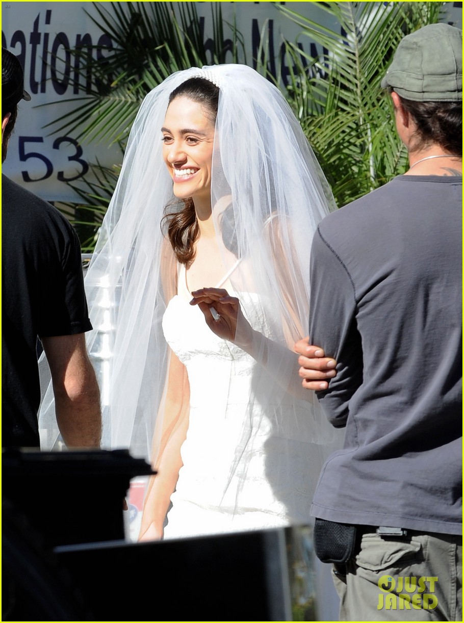 Emmy Rossum Makes for a Gorgeous Bride for 'Shameless': Photo 3521020 ...