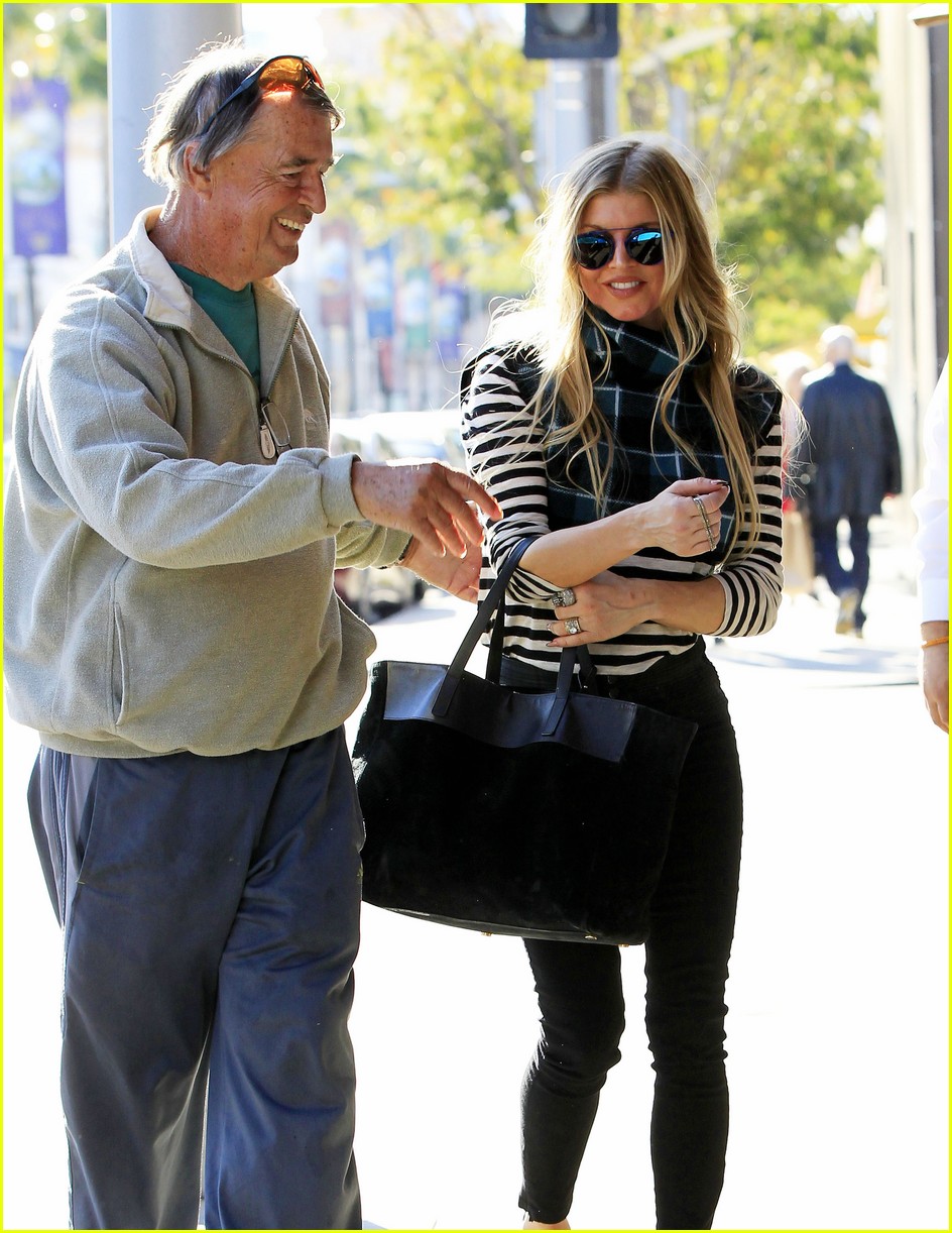 Fergie Grabs Lunch With Her Dad in Beverly Hills: Photo 3532013 ...