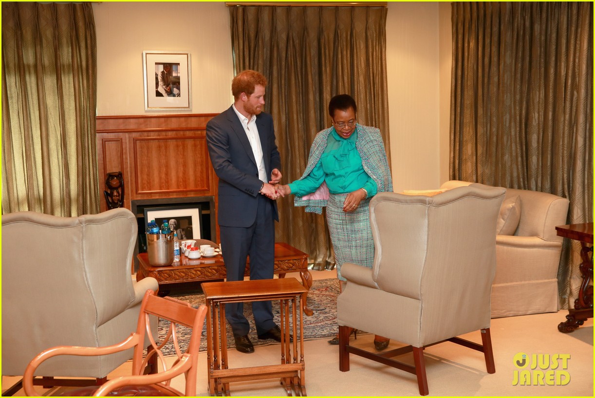 Prince Harry Ends South African Tour with Special Tribute to Nelson ...