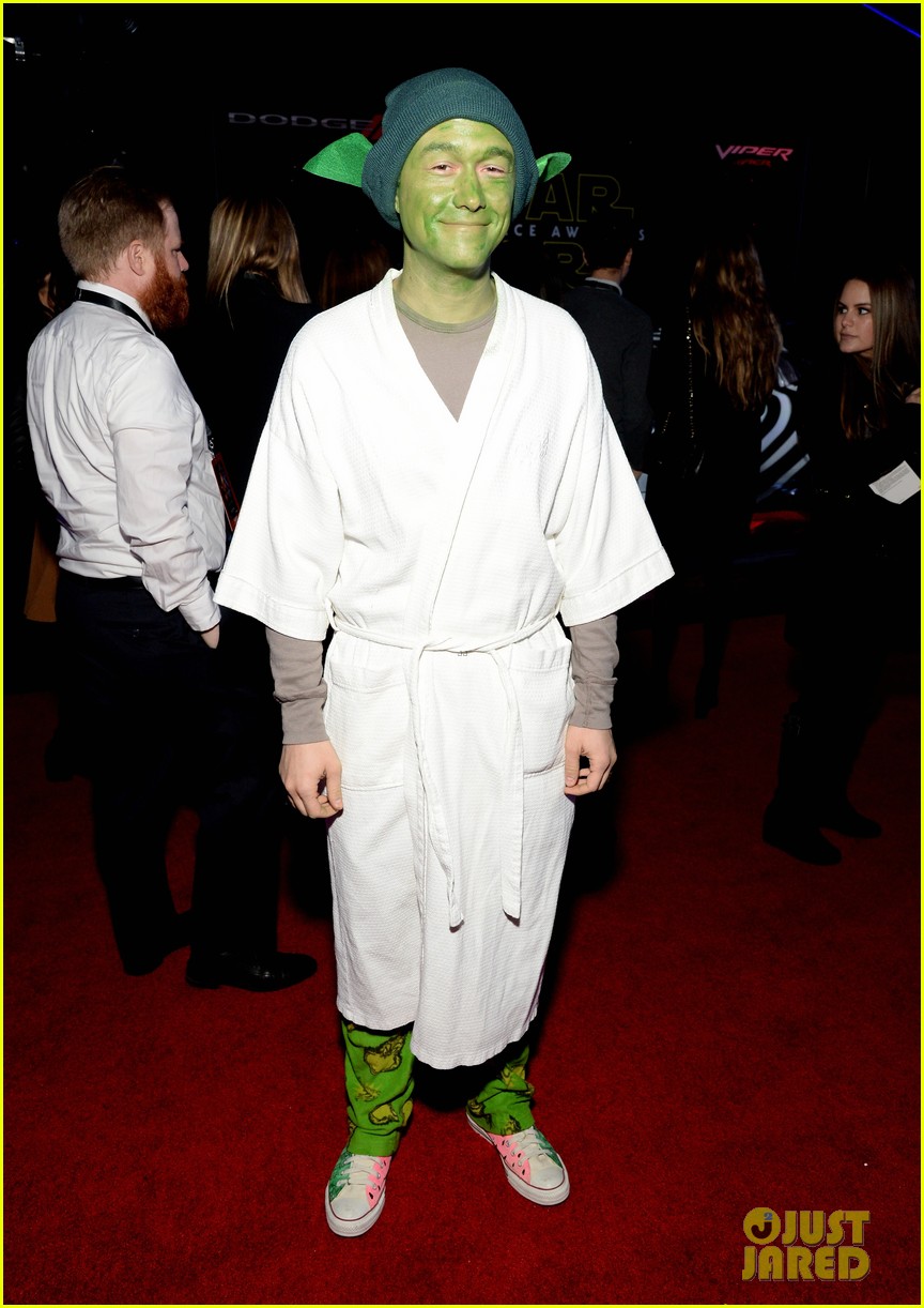 Joseph Gordon-Levitt Dresses as Yoda at 'Star Wars' Premiere!: Photo ...