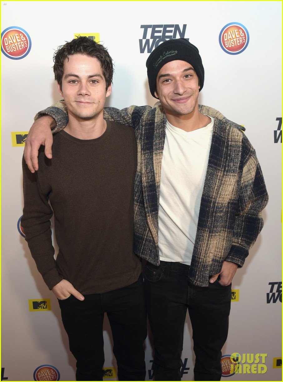 Dylan O'Brien & Tyler Posey Buddy Up At 'Teen Wolf' L.A. Premiere Party ...