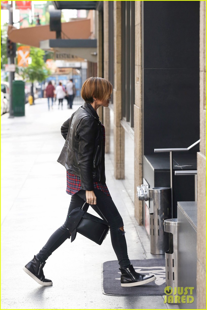 Ruby Rose & Singer Halsey Meet Up for Lunch Date: Photo 3536108 ...