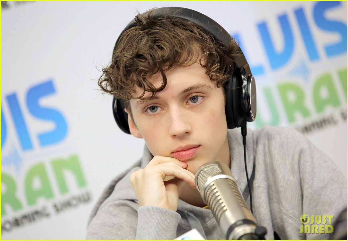 Troye Sivan: 'Blue Neighborhood' Album Stream - Listen Now!: Photo ...