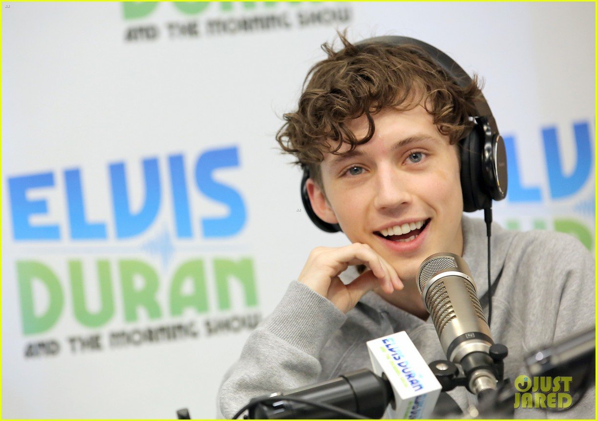 Troye Sivan: 'Blue Neighborhood' Album Stream - Listen Now!: Photo ...